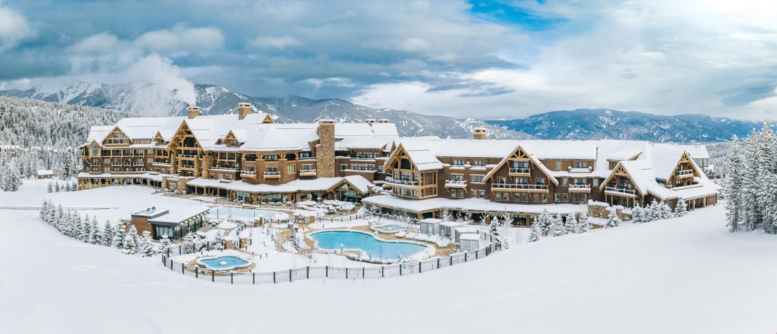 The Best Places To Stay In Yellowstone National Park - Spanish Peaks ...